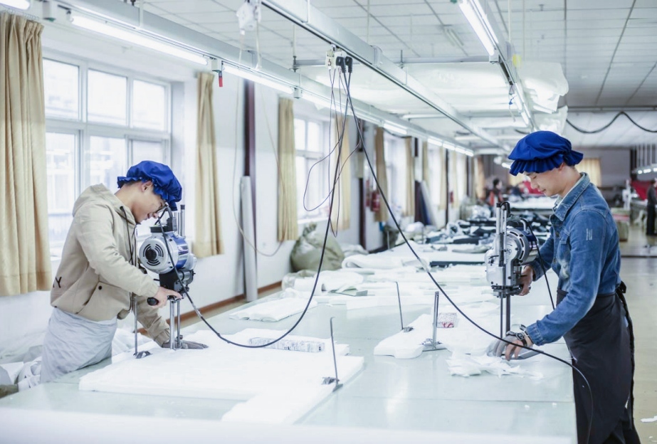 Advanced Clothing Factory | Large-Scale Apparel Production